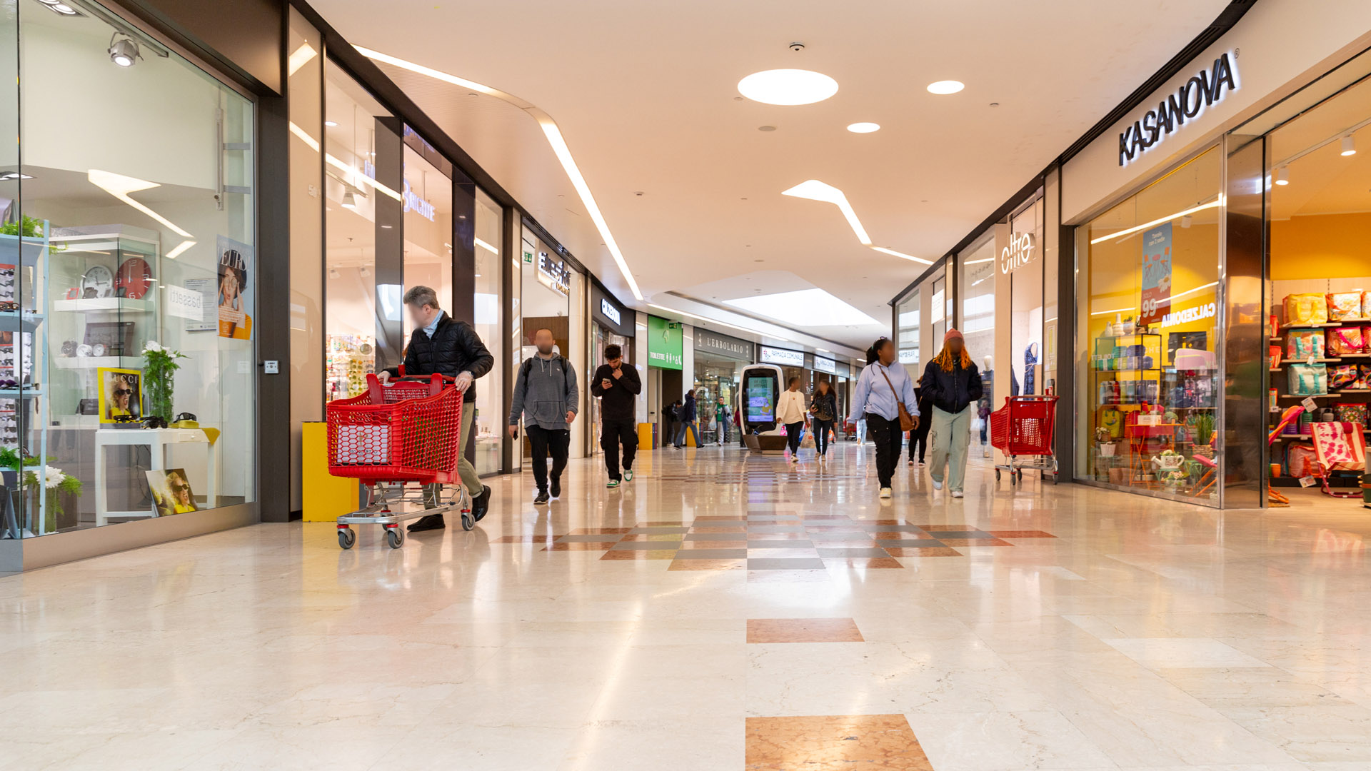 Intimissimi - Centro Commerciale i Portali