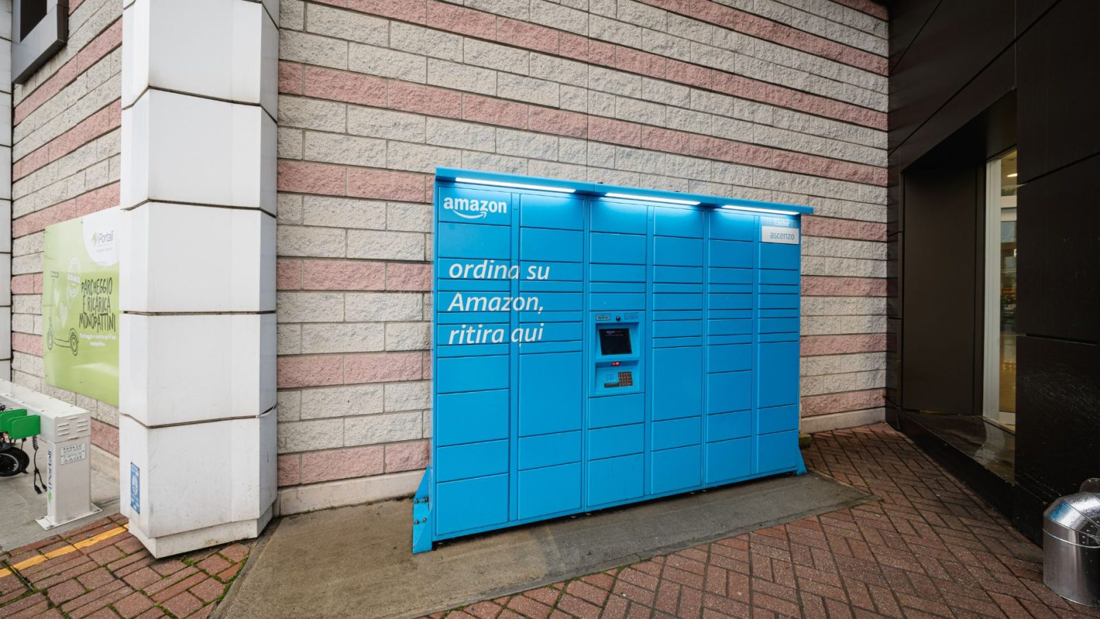 Giunti al Punto - Centro Commerciale i Portali